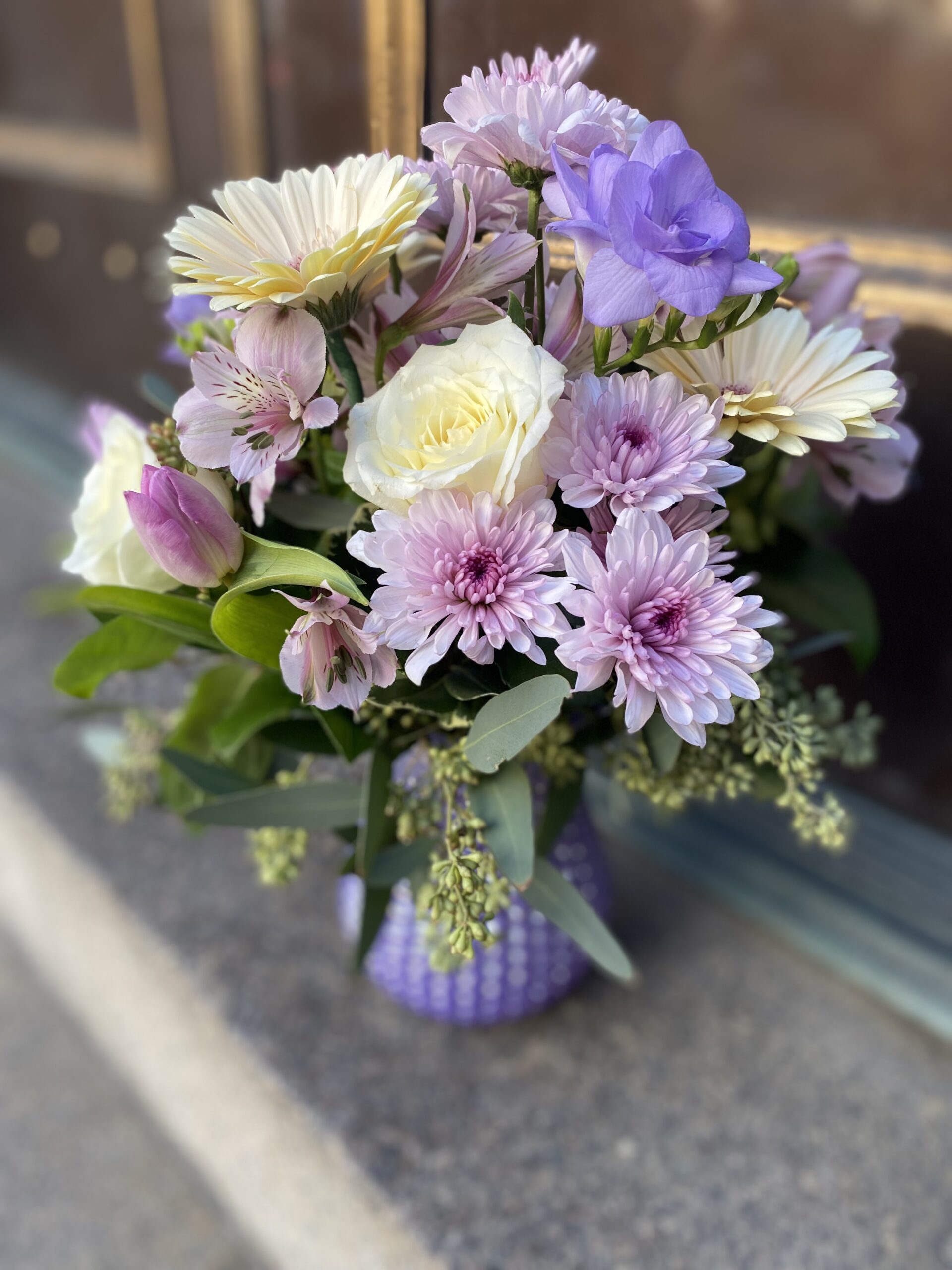 Arrangement of the Month - Kenny's Flower Shoppe